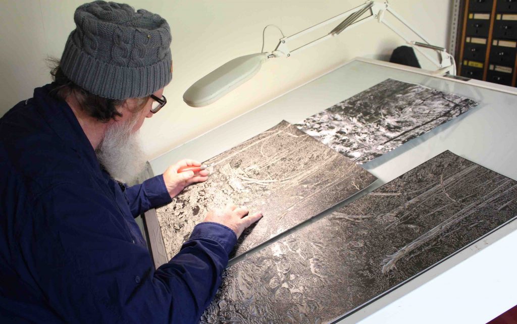 "Cutting Both Sides of The Line" - Royal QLD Art Society